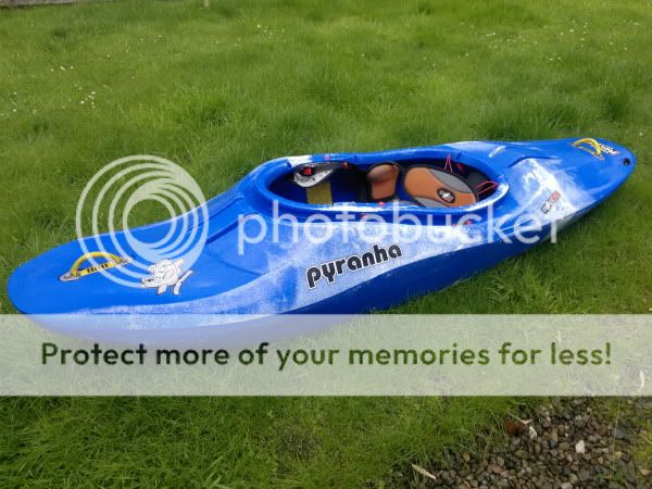 ** Pyranha Recoil (L) - great condition ** - The UK Rivers Guidebook